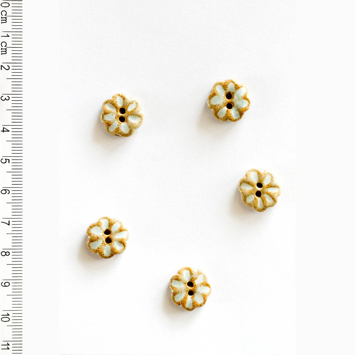 Small Flower Buttons - 5 Count – Little Bow Fibre Company