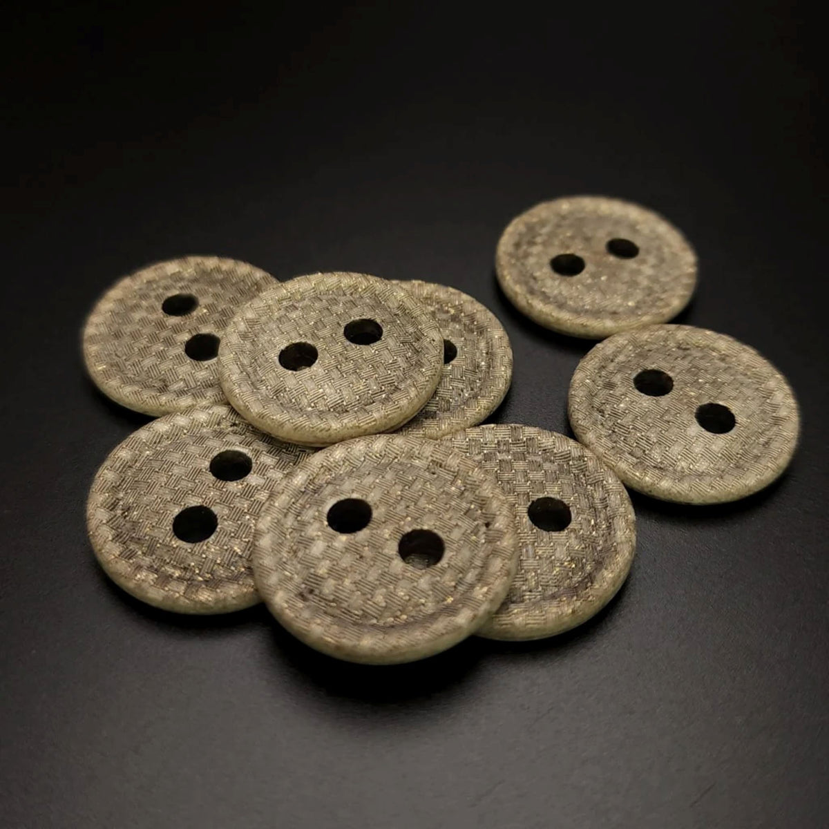 22mm Matt Gold Hatch Embossed Button - 2-Hole – Little Bow Fibre Company